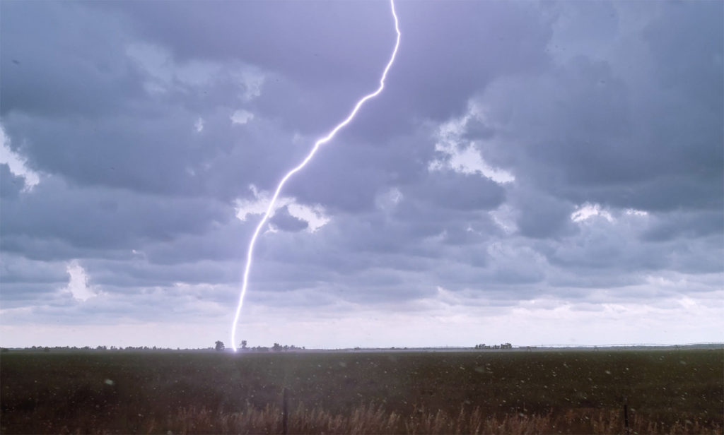Este vídeo 4K te muestra la belleza de los relámpagos a mil fotogramas ...